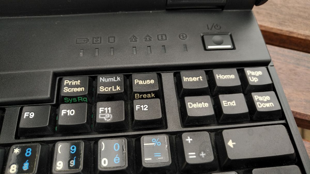 IBM ThinkPad 340CSE | 瑞邦电脑
